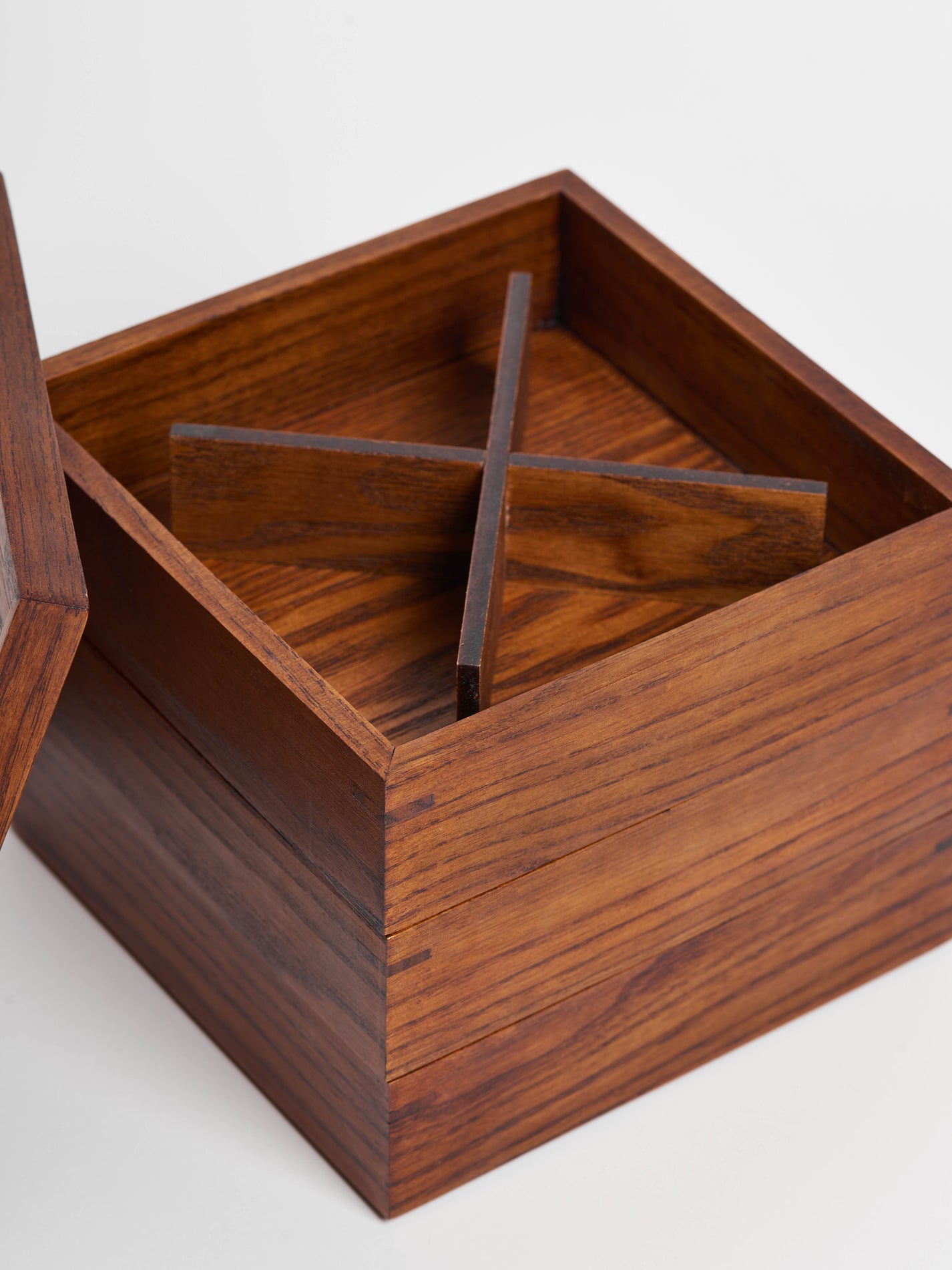 3 Tiered Wooden Jūbako Bento Box - Brown – iimono